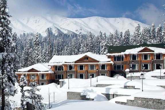 Kashmir Snowfall February 2026: Weather & Predictions Guide